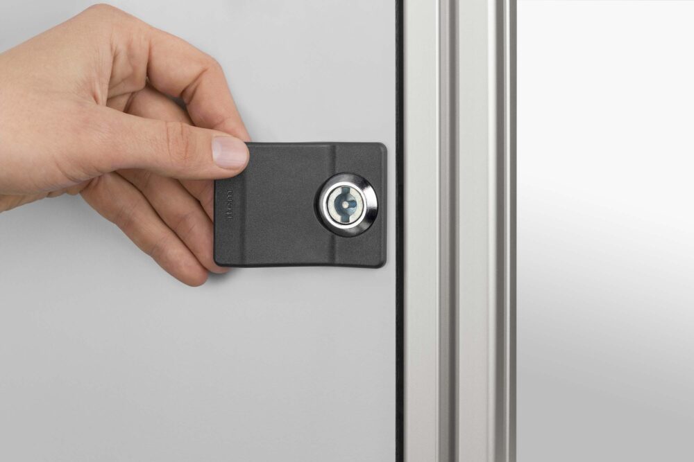 Locking System 8, Double-Beard Lock with grip, right-hand application ...