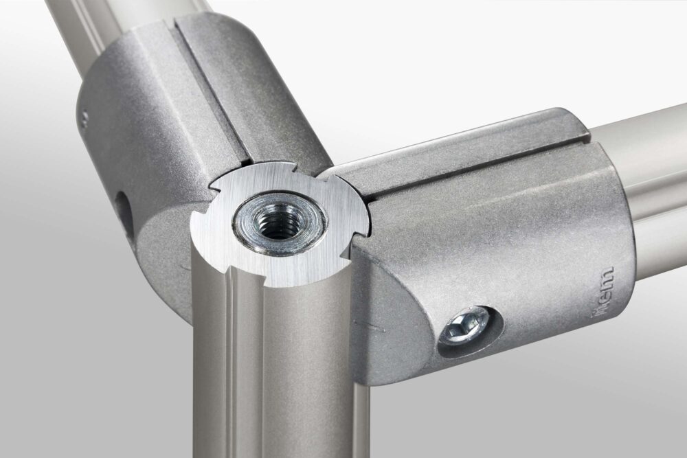 Threaded Insert, Profile Tube D30 heavy duty M8 » AluFlex Group